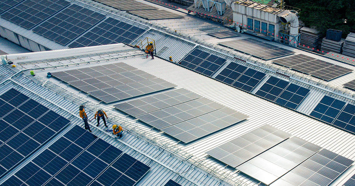 Solceller til erhverv: Få en stærk CSR-profil og lave driftsomkostninger